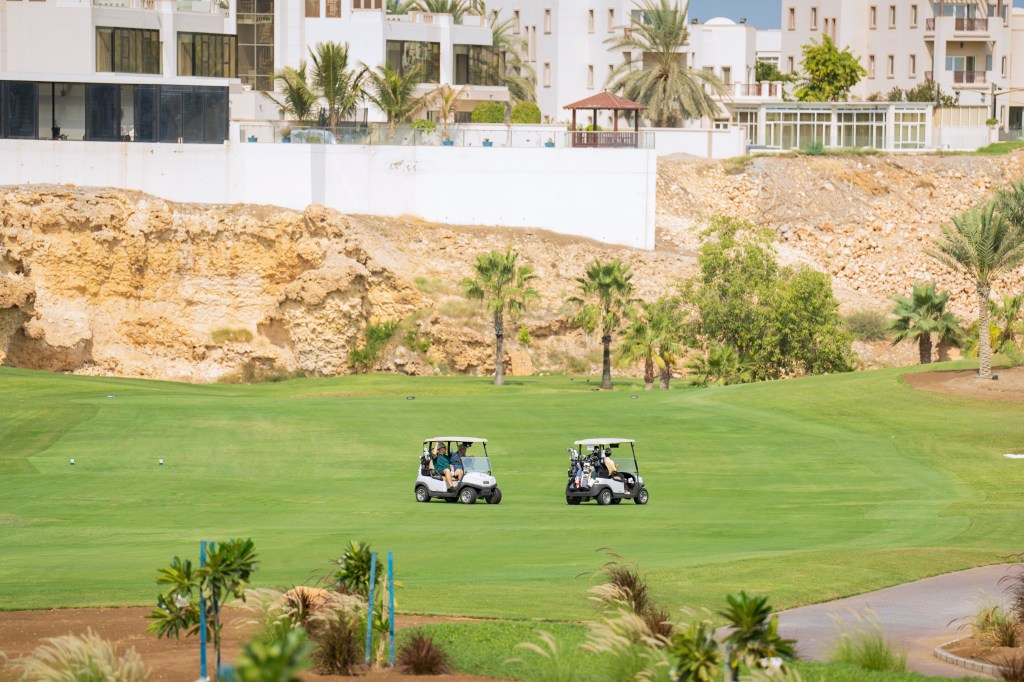 LA VIE Club | Golf Course in Muscat Oman